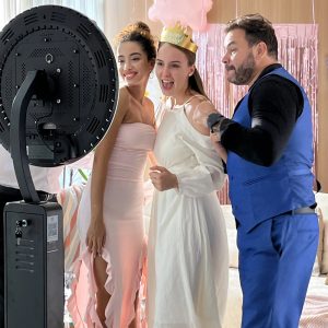ChackTok Photo Booth APP & Machines | Photo Booth Solutions